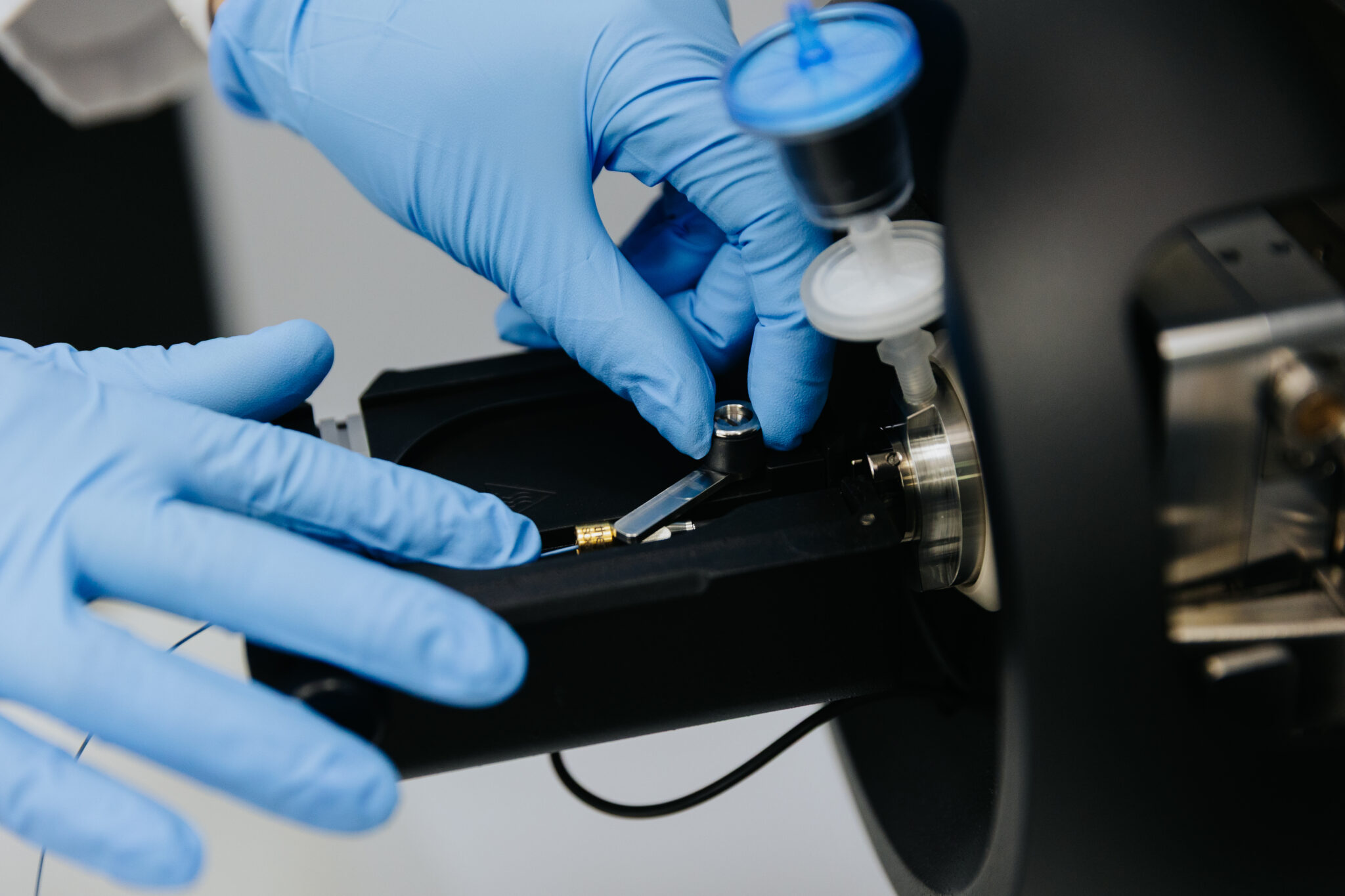 Aurora® Rapid™ 8x75 CSI C18 UHPLC column - IonOpticks